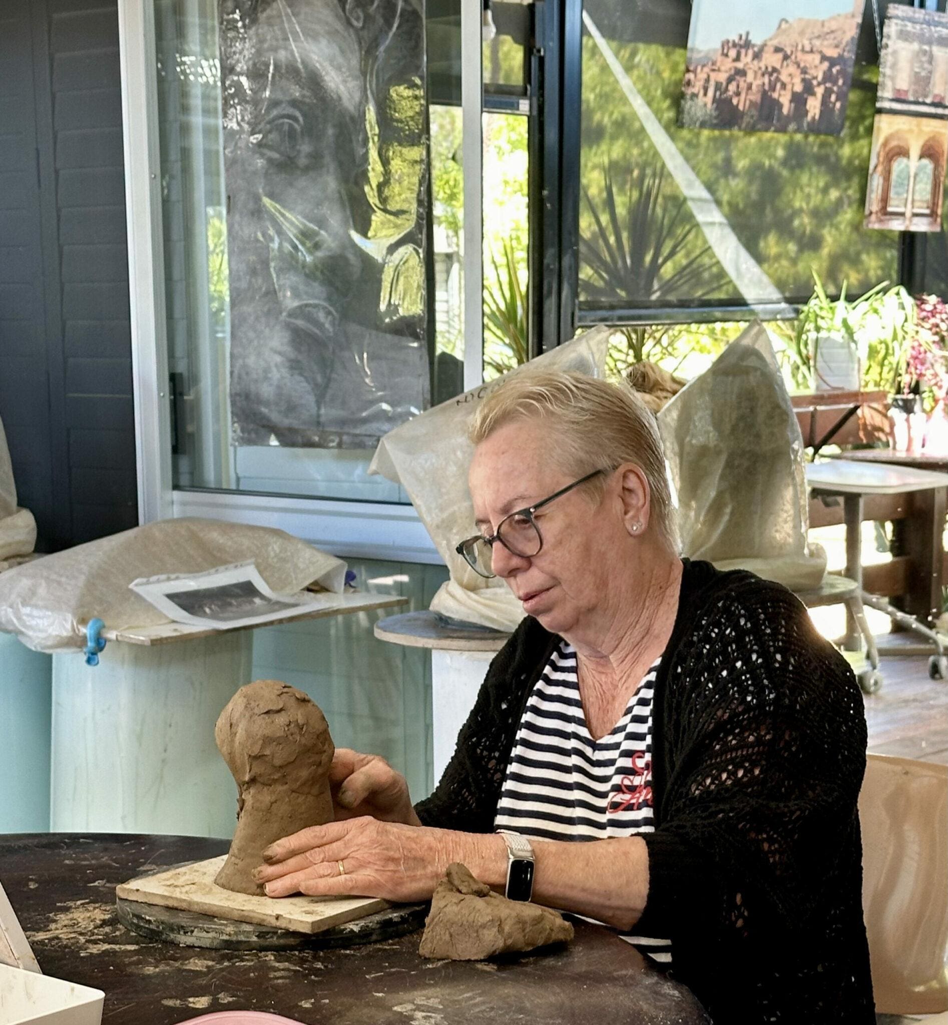 Beginner at learning sculpturing - Georgettes Art